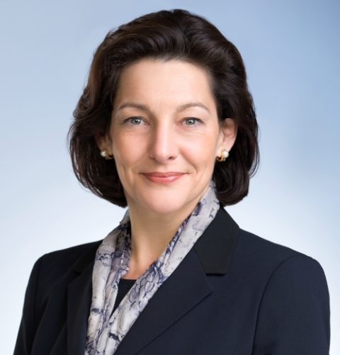 Edith Neudhart im Interview - Absolventenverein